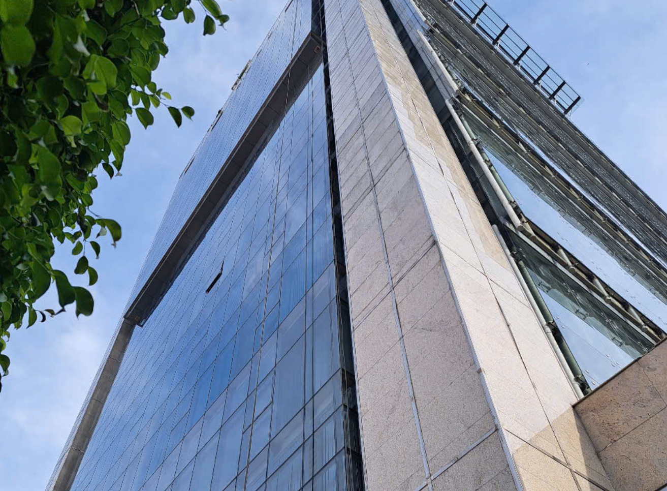 Tòa Nhà HD Tower |Vệ sinh công nghiệp Hồ Chí Minh